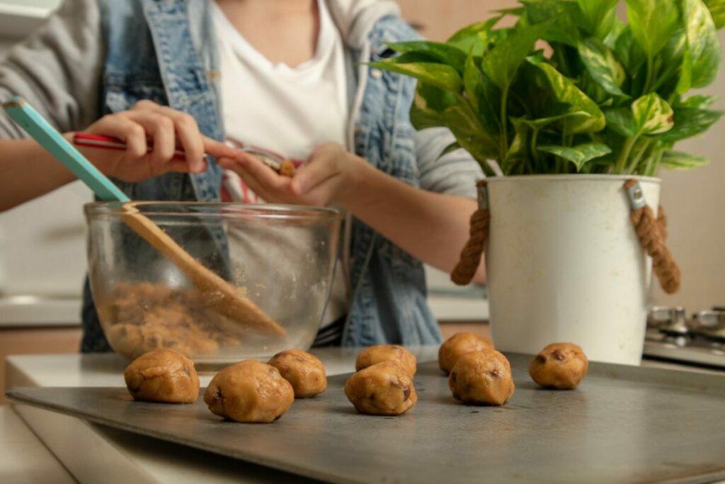Fix Crumbling Cookie Dough: Simple Fixes For Delicious Cookies
